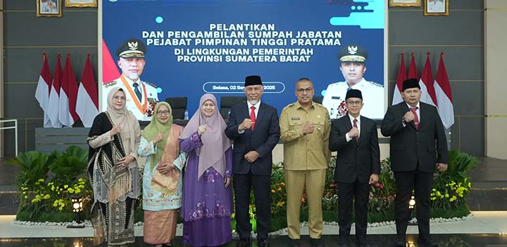 Lantik Pejabat Eselon II, Gubernur Mahyeldi Tekankan Integritas dan ...